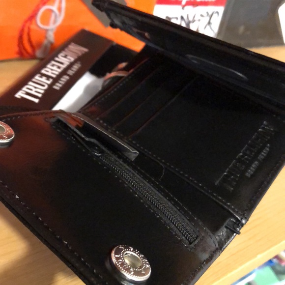 True Religion | Bags | True Religionmens Black Carver Bifold Wallet ...